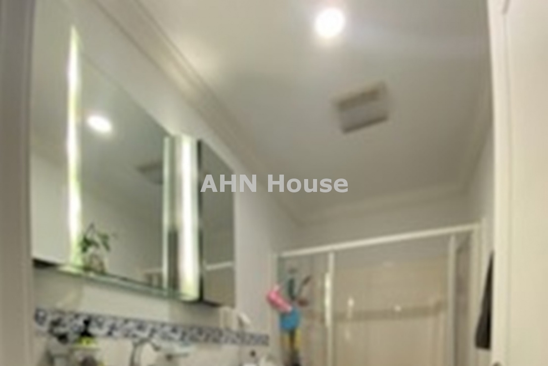 AHN HOUSE